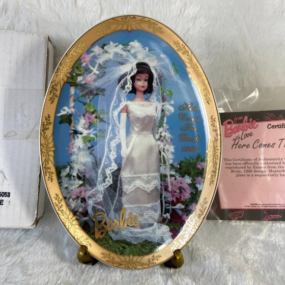 Enesco | Accents | Barbie Here Comes The Bride 966 Collector Plate ...